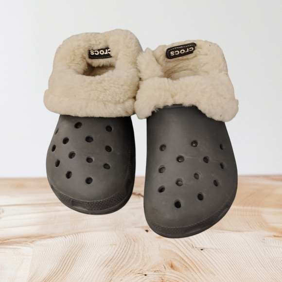 CROCS | Shoes | Crocs Gray Clogs With Cream Lining New Cozy Comfortable ...